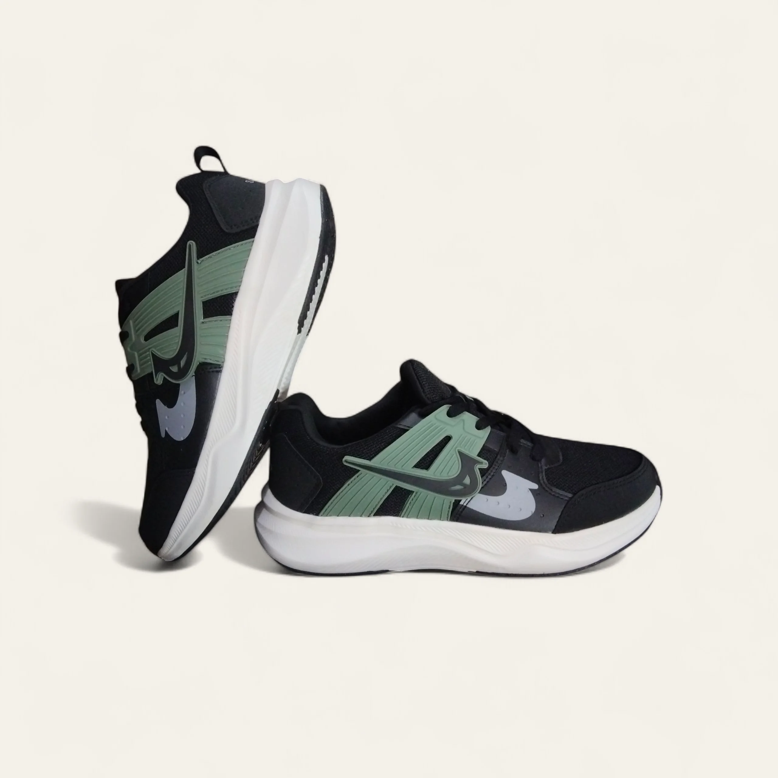 Buy Speed Soldier Black/Pista - Men's Sports Shoes